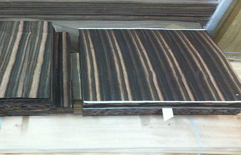 Lantai kayu alami Veneer, Amara Ebony Veneer biji-bijian yang lurus